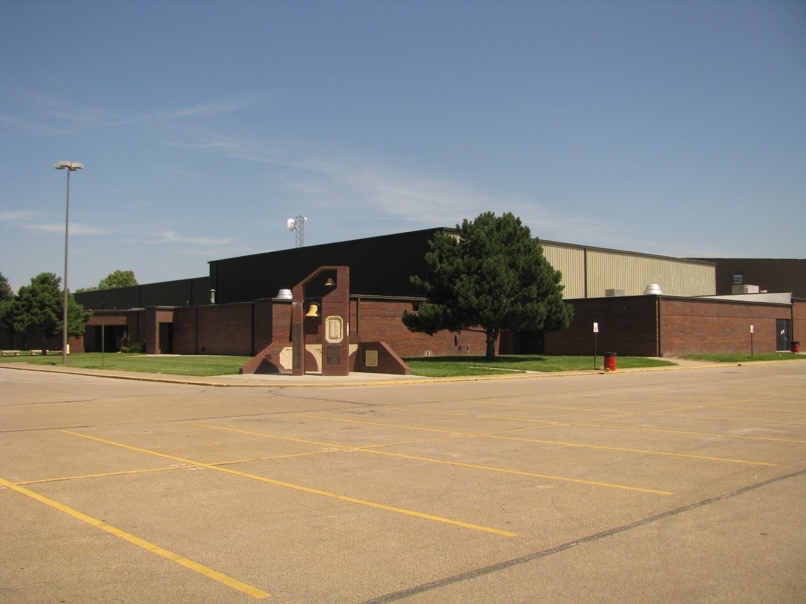 Photos of Rossville and Rossville Alumni: Pictures of Rossville High School