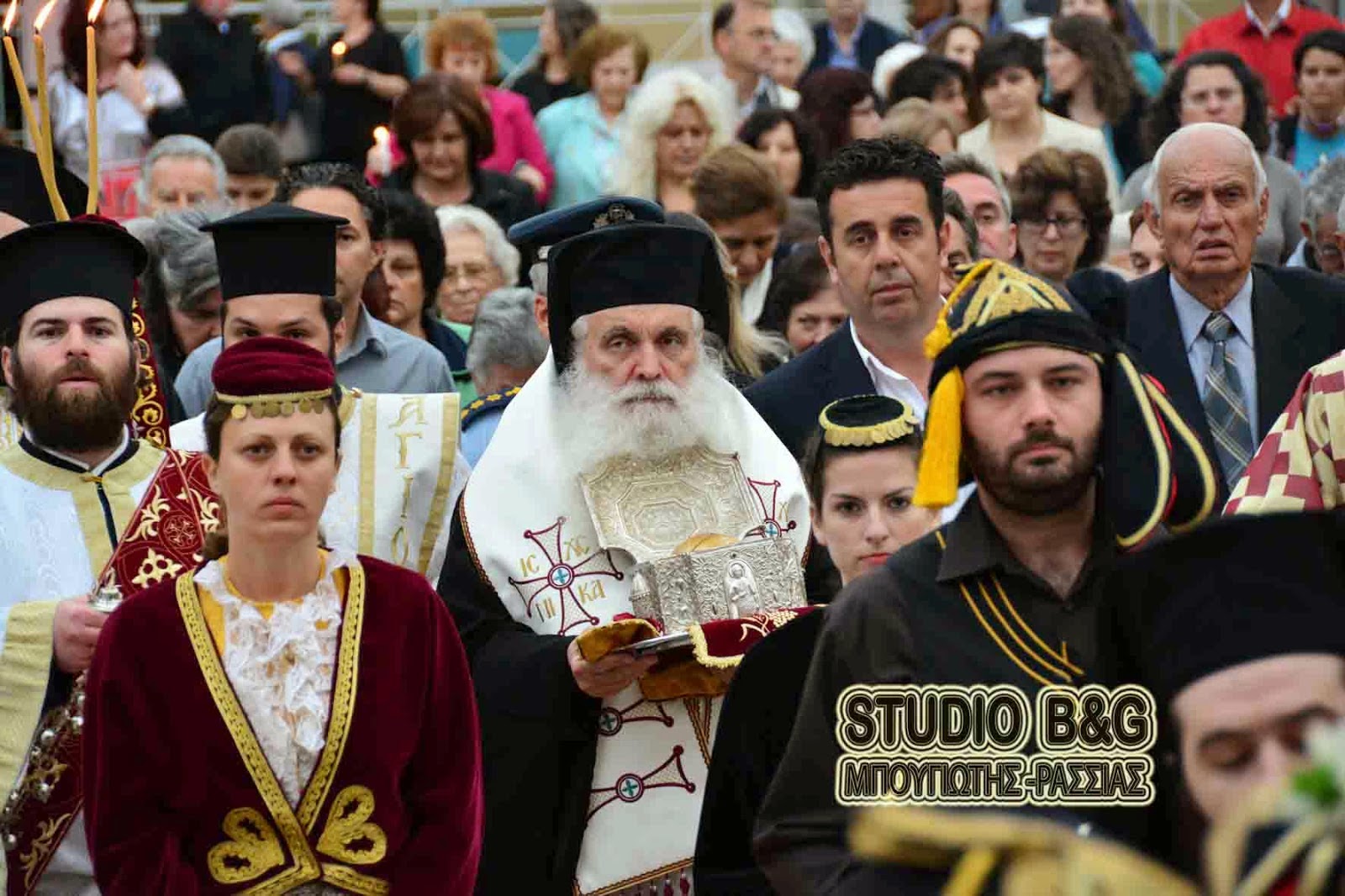 Η ΤΙΜΙΑ ΚΑΡΑ ΤΗΣ ΑΓΙΑΣ ΕΛΕΝΗΣ ΑΠΟ ΤΗΝ ΣΙΝΩΠΗ ΤΟΥ ΠΟΝΤΟΥ... ΣΤΟ ΝΑΥΠΛΙΟ ...