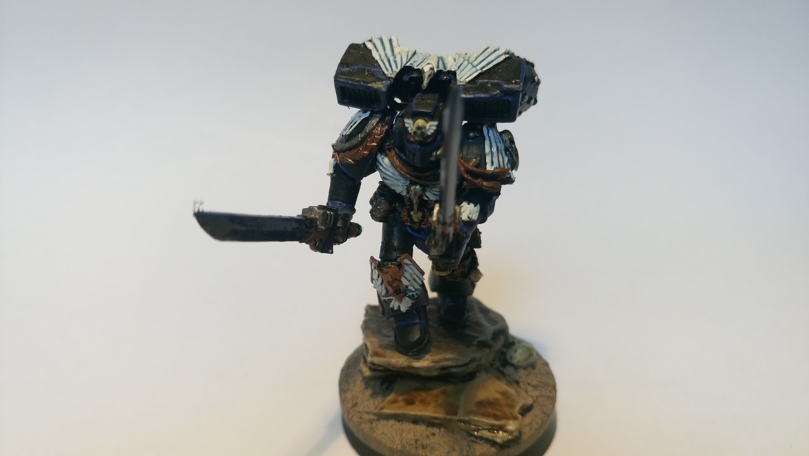 What's On Your Table: Raven Guard- Nykona Sharrowkyn - Faeit 212