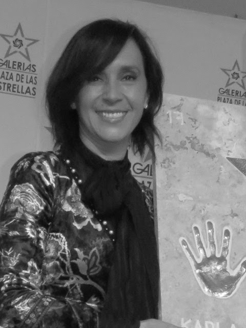 internautaSOY: KARLA IBERIA SANCHEZ DEVELO LAS HUELLAS DE SUS MANOS EN ...