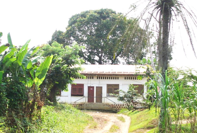 DUNGANDZI: Architecture: Mouila ville éternelle