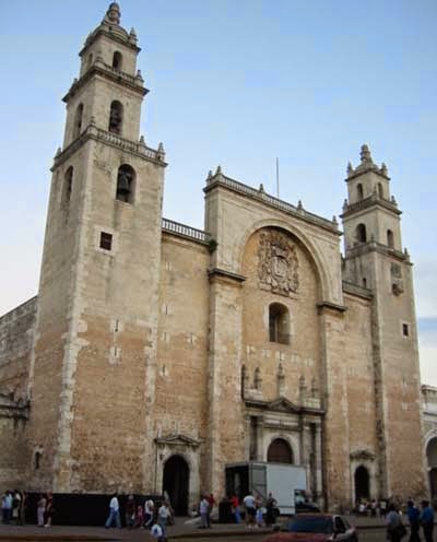 Lugares Sacros: Catedral de san Ildefonso en Mérida (Yucatán)