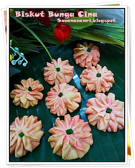 ..Cooking with soul.....: BISKUT BUNGA CINA