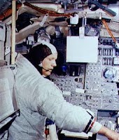 Far Future Horizons : The Apollo Guidance Computer