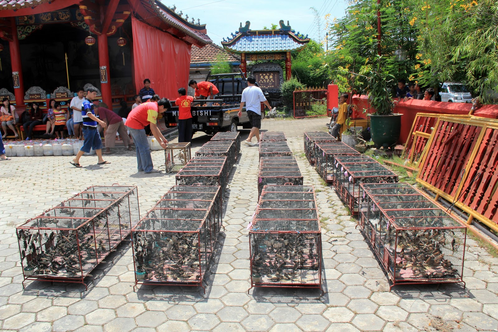 enkiholic: Tradisi Fangshen di Banyumas