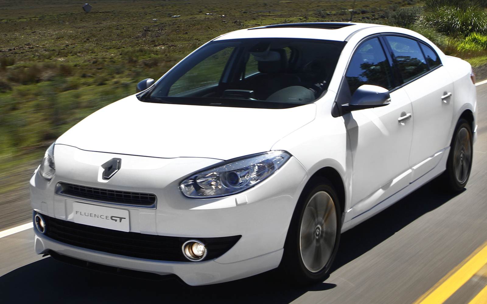 Renault Fluence GT Turbo - fotos, preço e especificações