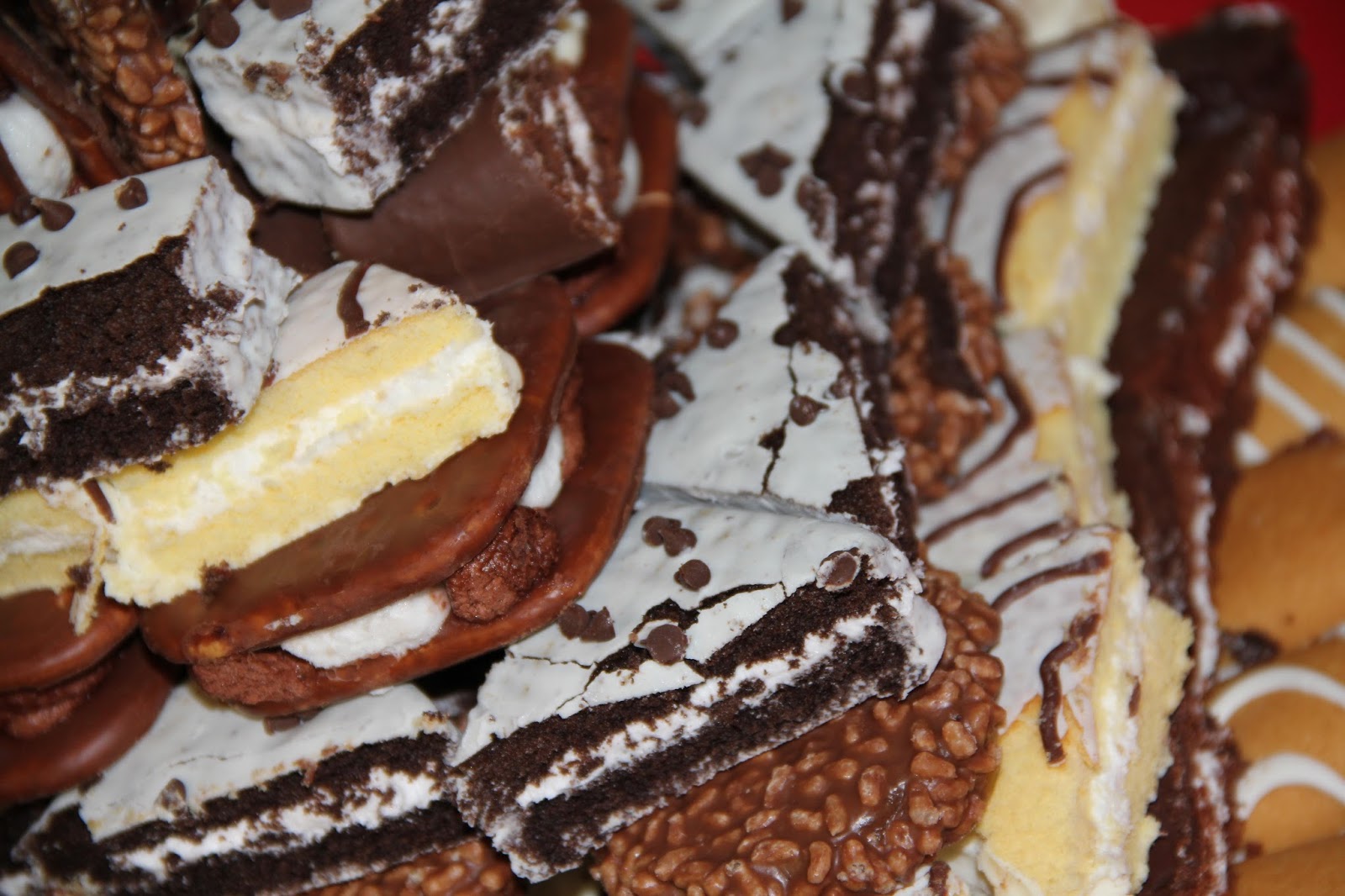 Chanel in real life: Perfect Redneck Cake - Even without using Hostess ...