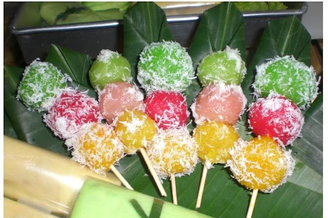 Cemilan Tradisional Indonesia Untuk Dinikmati Bersama Keluarga ...