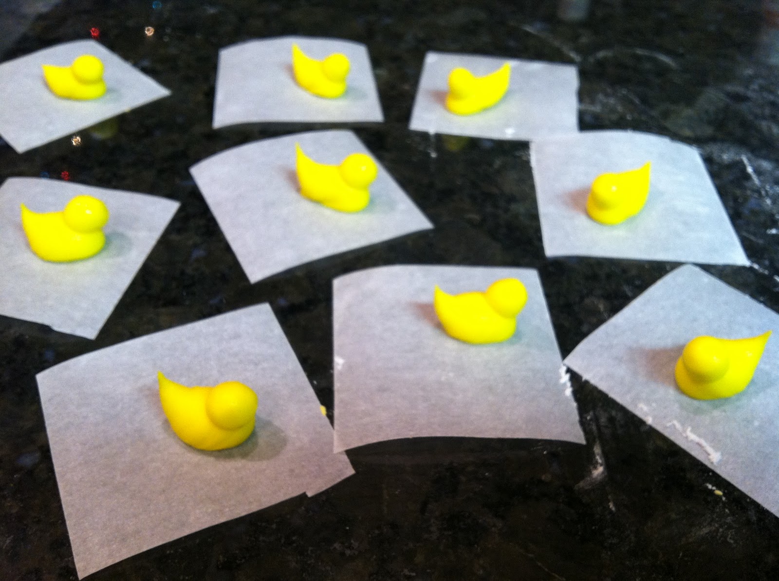 The Iced Queen: Royal Icing Rubber Ducky