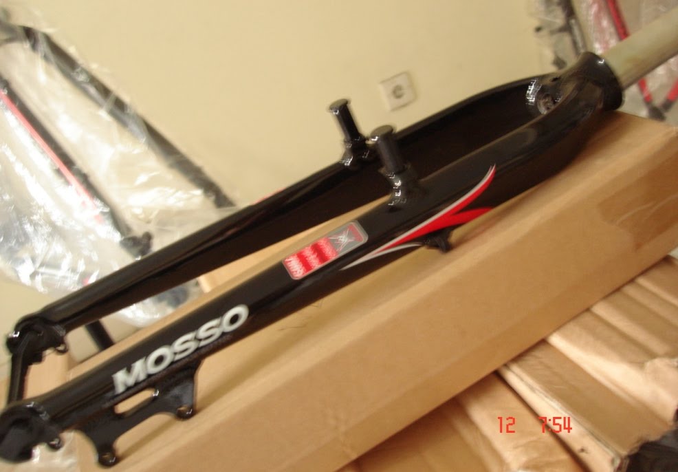 bikemania: Fork MTB MOSSO D2