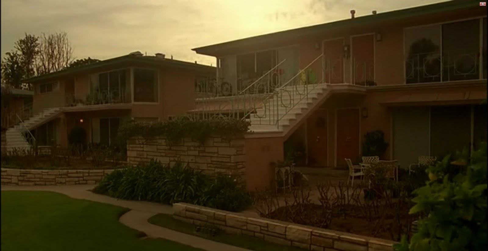 Set-Jetter & Movie Locations and More: Enlightened (2011)