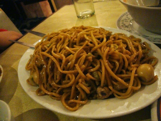 ERICJAZ FOODIES: HACIENDA INN (LUCENA RESTAURANT)