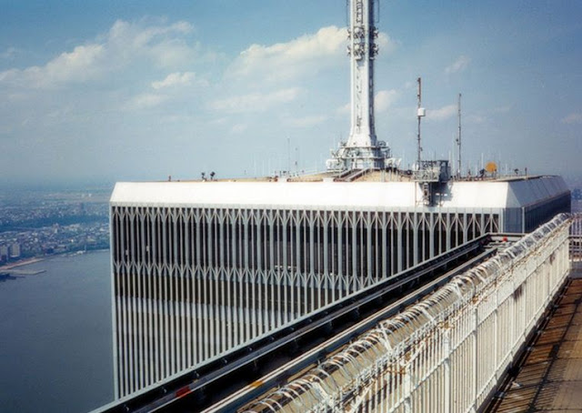New York - History - Geschichte: WTC - South Tower - 110th floor ...