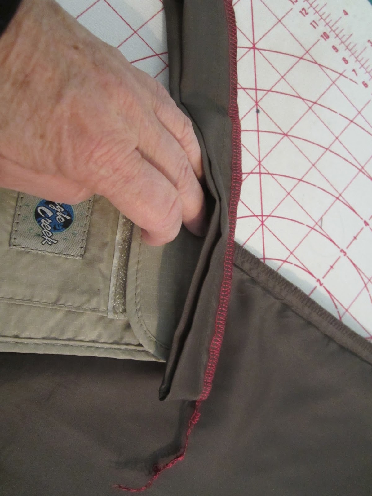 Anniesantiago13: DIY Secret Pockets