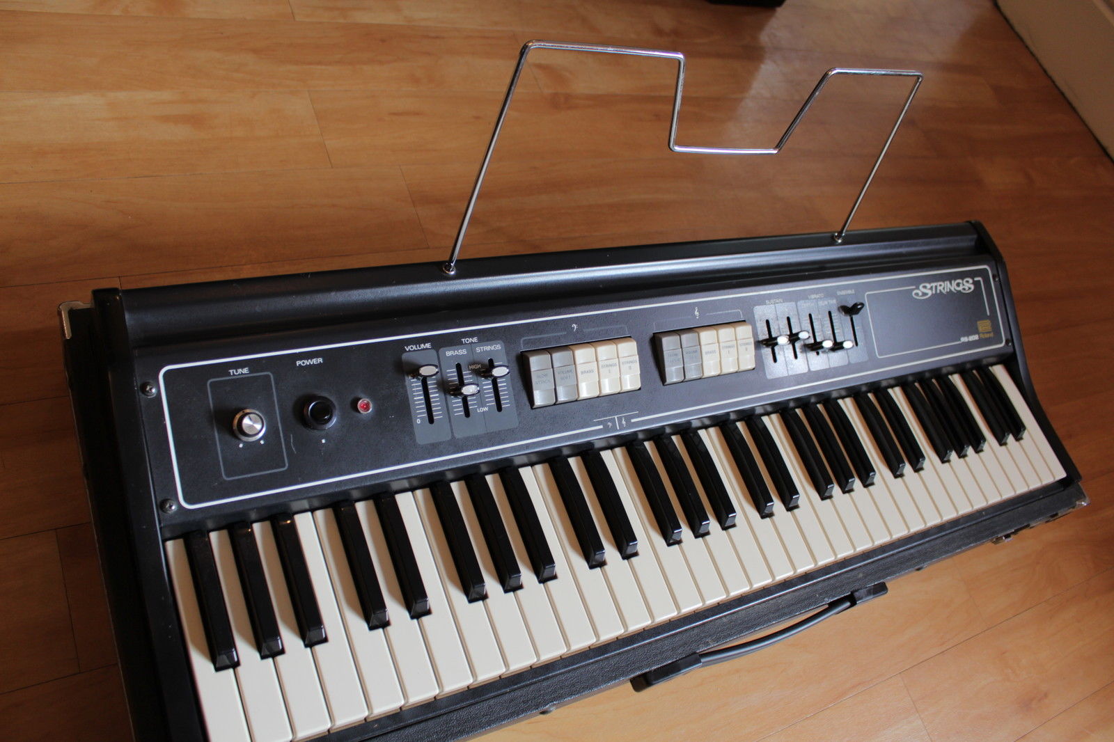 MATRIXSYNTH: Peter Hook Toured ROLAND RS-202 Analogue Strings Brass ...