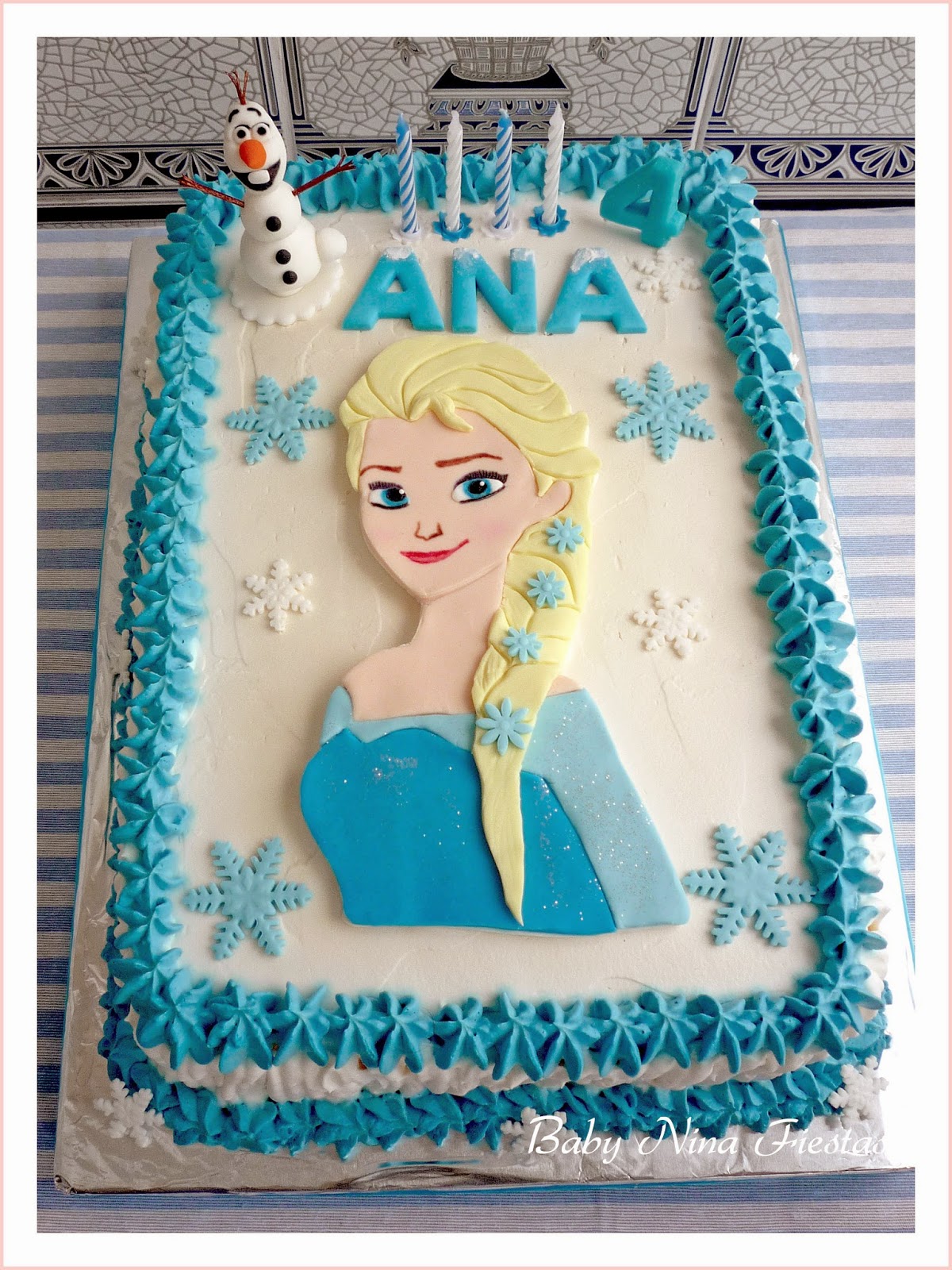 Baby Nina Fiestas: Tarta y piñatas Frozen para Ana e Isabella