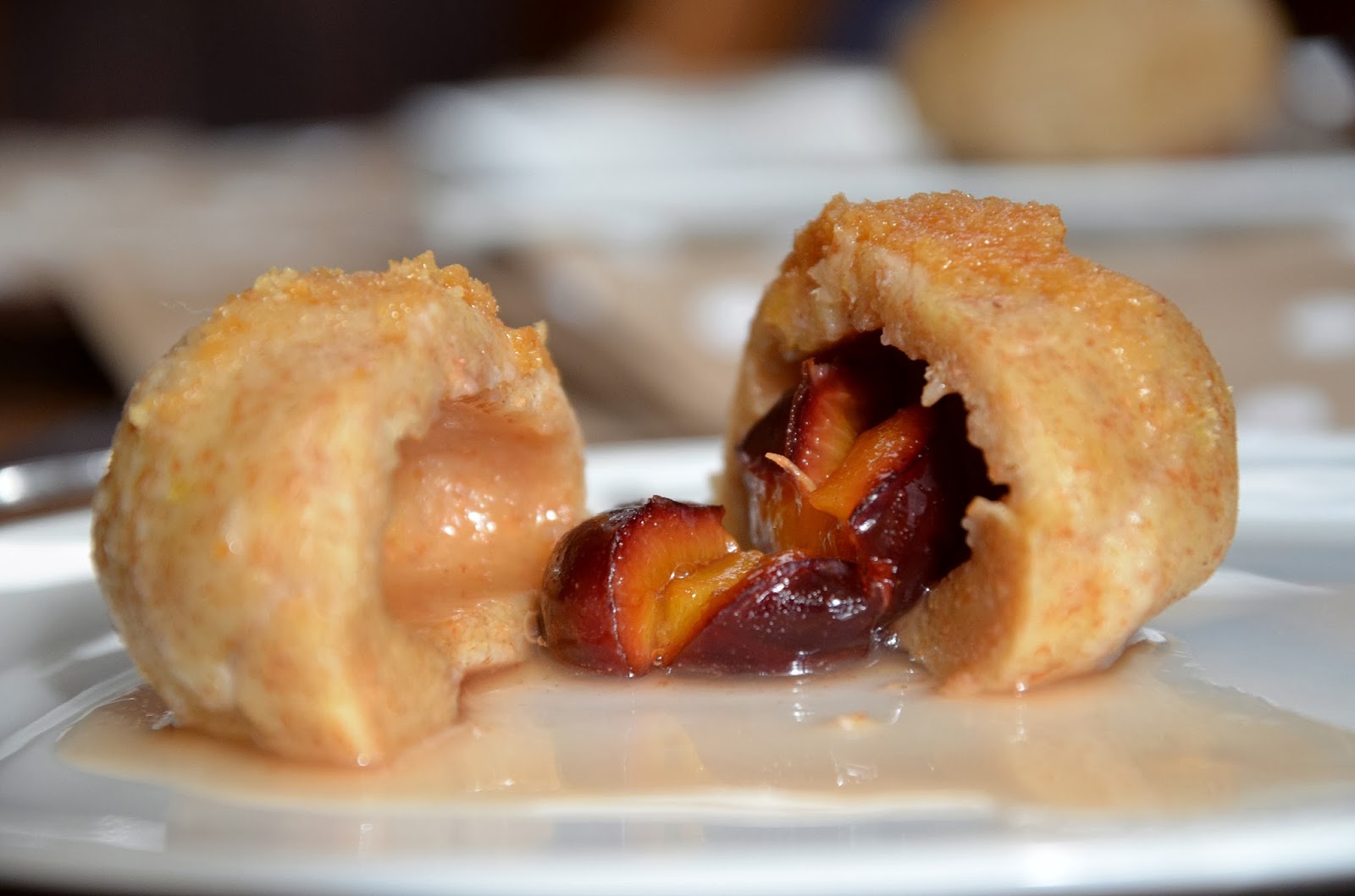 Čarovnije z male kmetije: Pirini slivovi cmoki