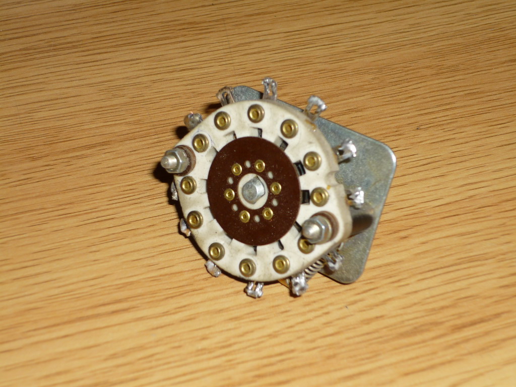 4 & 6m Ham Radio blog: Simple antenna switch - DIY