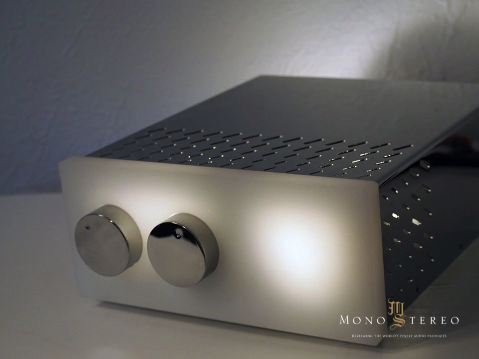 Arteluthe Finalé F168 Niagara Integrated NEW – M & S | Ultimate High ...