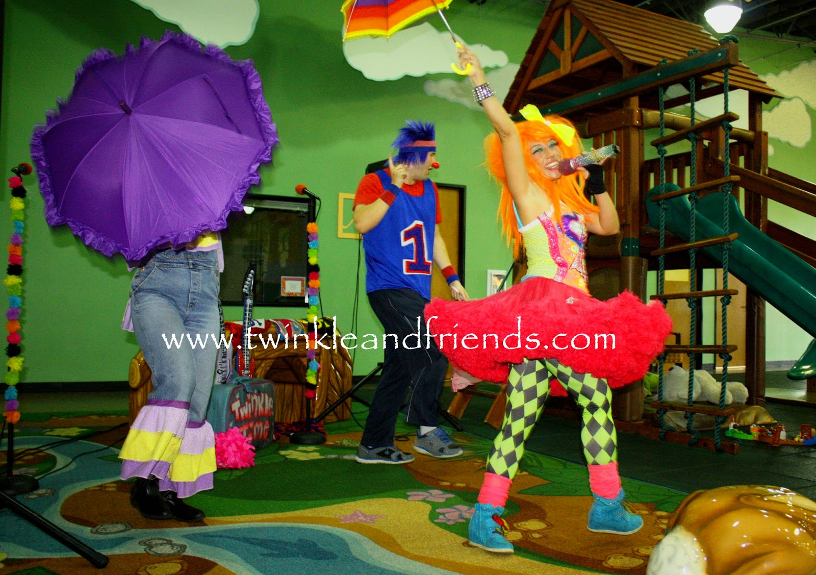 Twinkle Time ROCKED it out at CHILDS' PLAY Las Vegas......