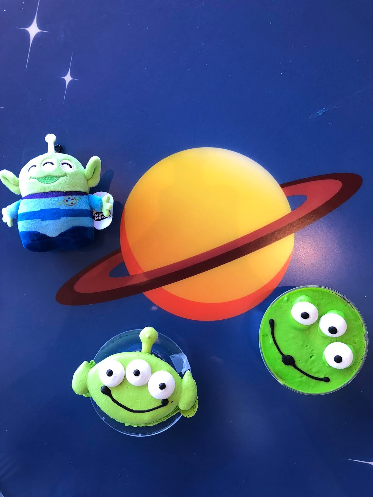 Ben's 1st Disneyland Trip! Part I - Our PB&J Adventure Book