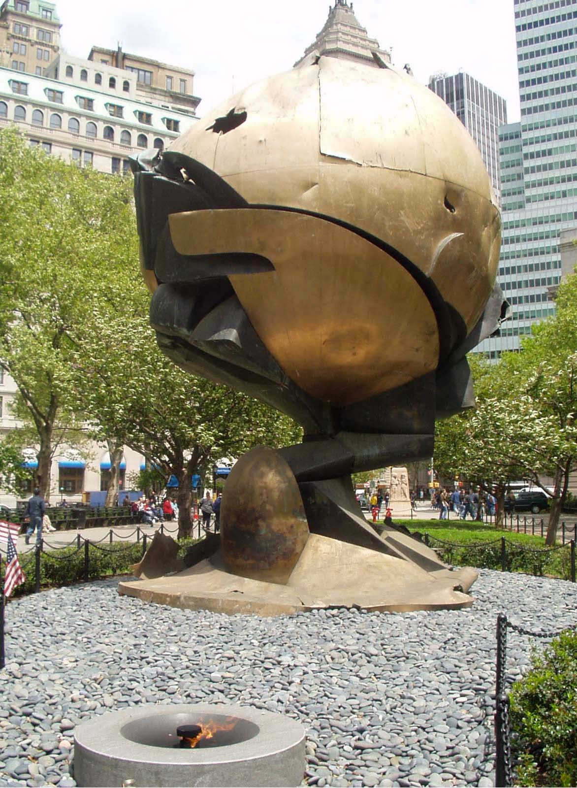 WELLYDOG: 'The Sphere' by Fritz Koenig