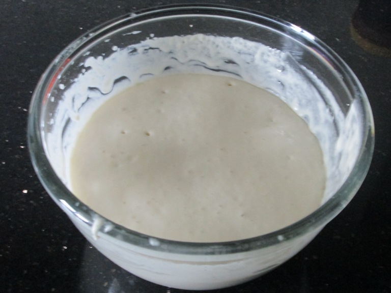 Shobha's Food Mazaa: CRUMPETS / AN ENGLISH TEA-TIME FAVOURITE