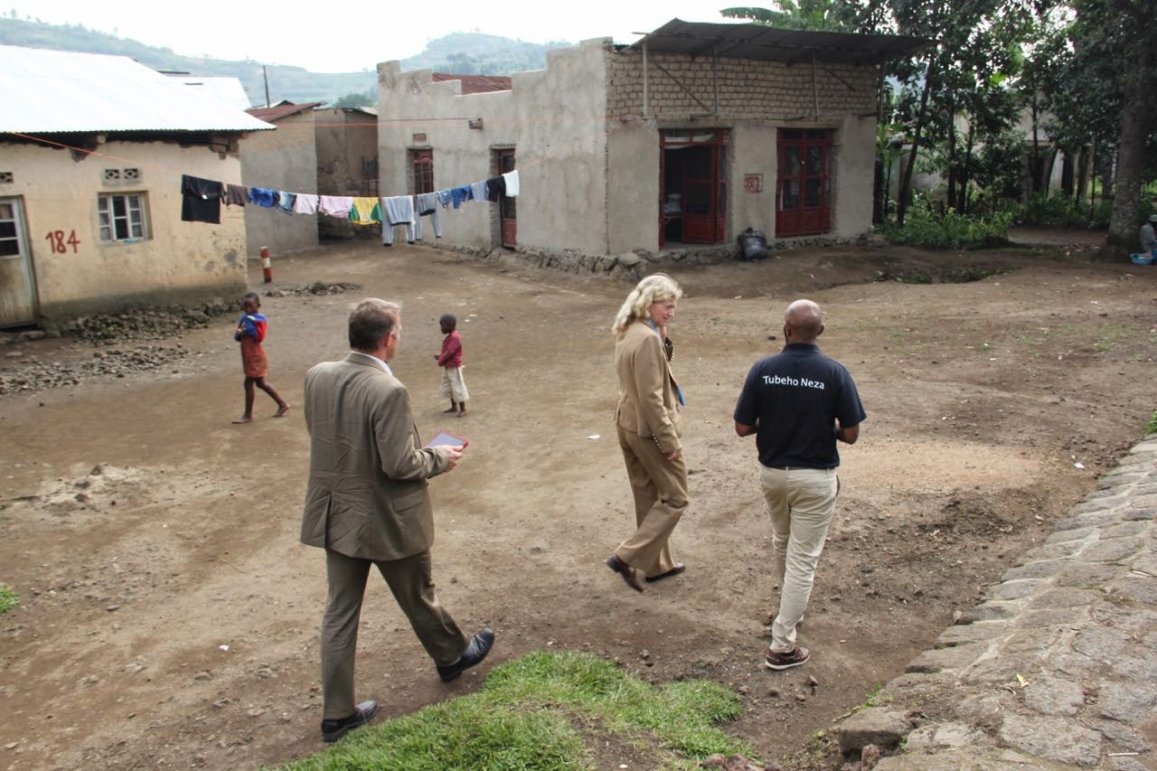 Peace Corps Kenya/Rwanda: Two Countries One Service
