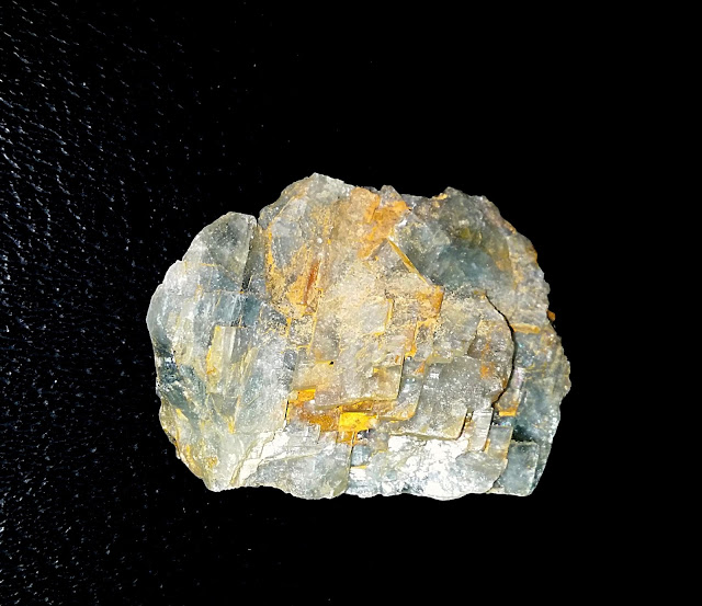Rockhounding in the USA: Bountiful Bladed Blue Barite Bonanza!