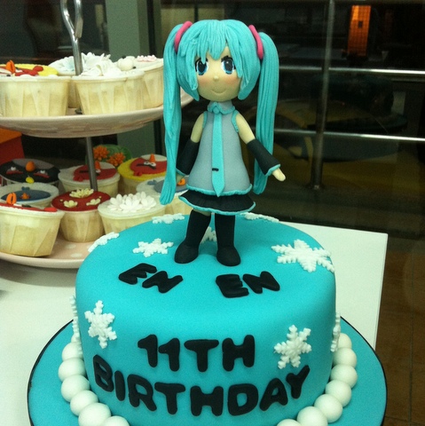 TeaRoom by Bel Jee: Hatsune Miku