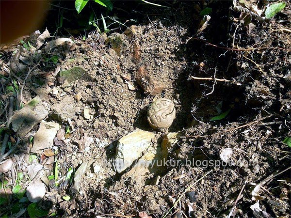 Tukang Sukat Tanah TUKANG SUKAT TANAH: Batu Sempadan Tanah