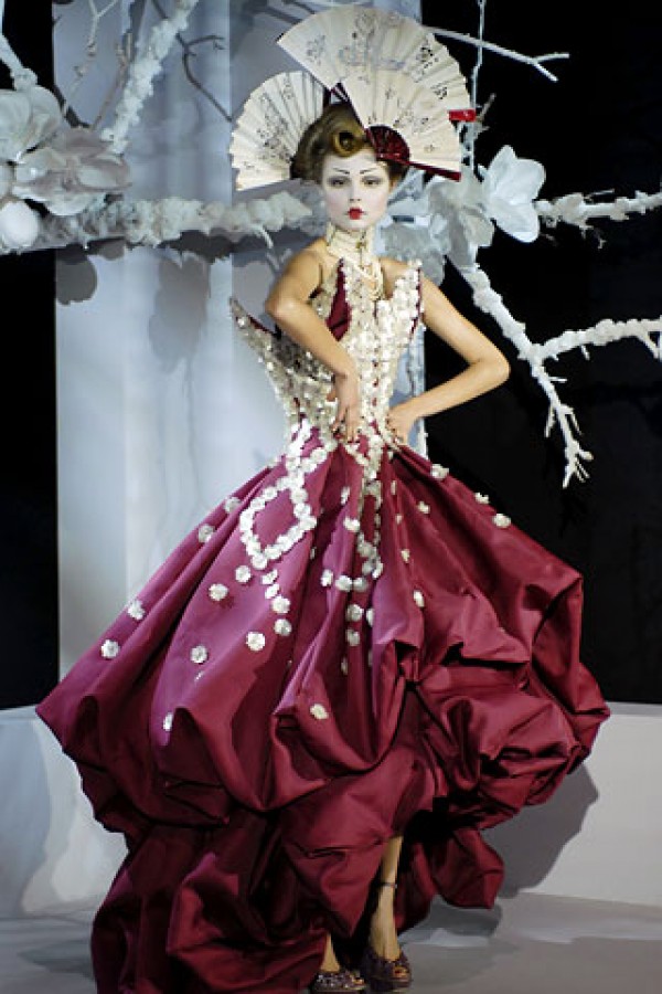 gstw: John Galliano Collection