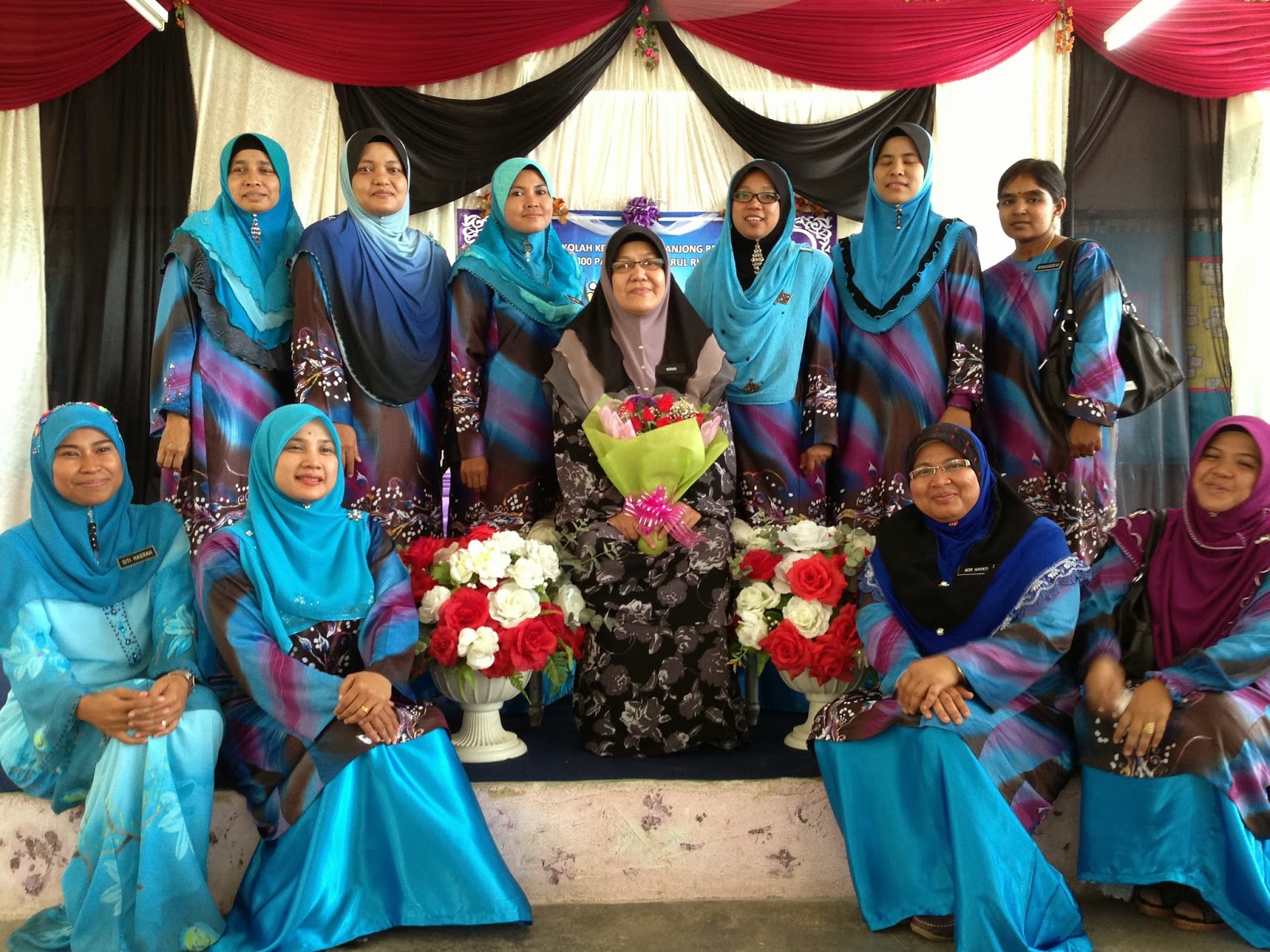 Majlis Persaraan Puan Hajjah Noraini Binti Haron | Sekolah Kebangsaan ...