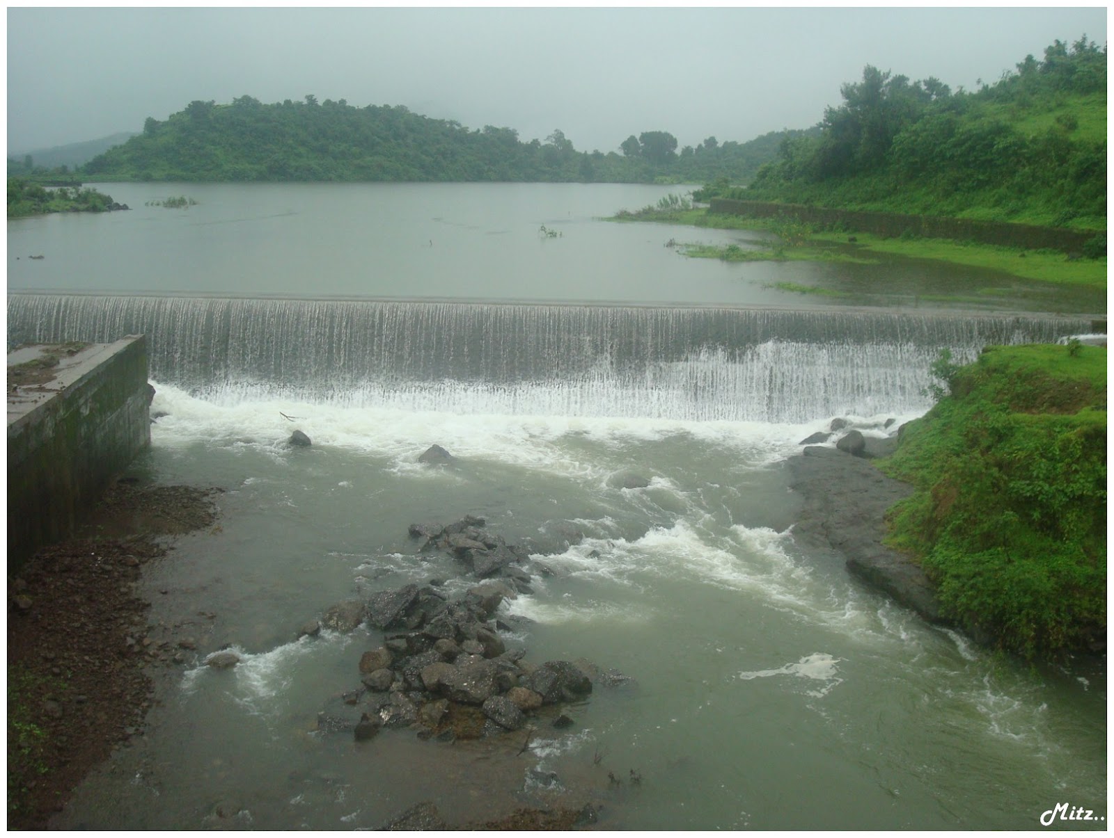 My Journey - From Sanity to InSanity :): Kondeshwar (Temple, Waterfalls ...