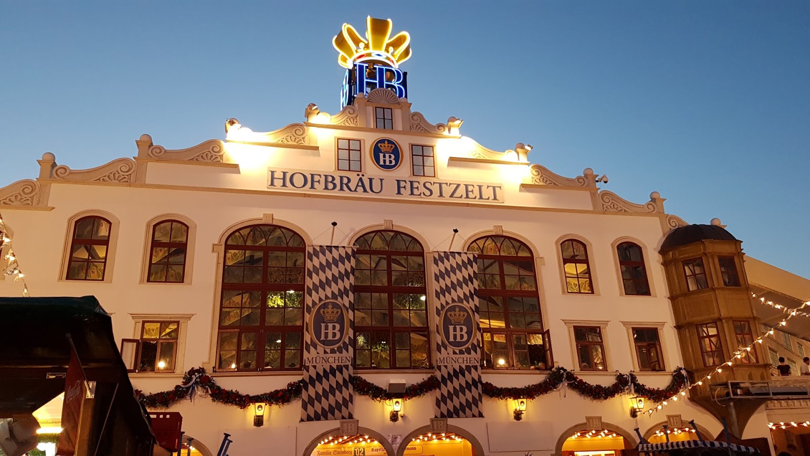 Nicholas Gabor Waxman: Oktoberfest Hofbrauhaus