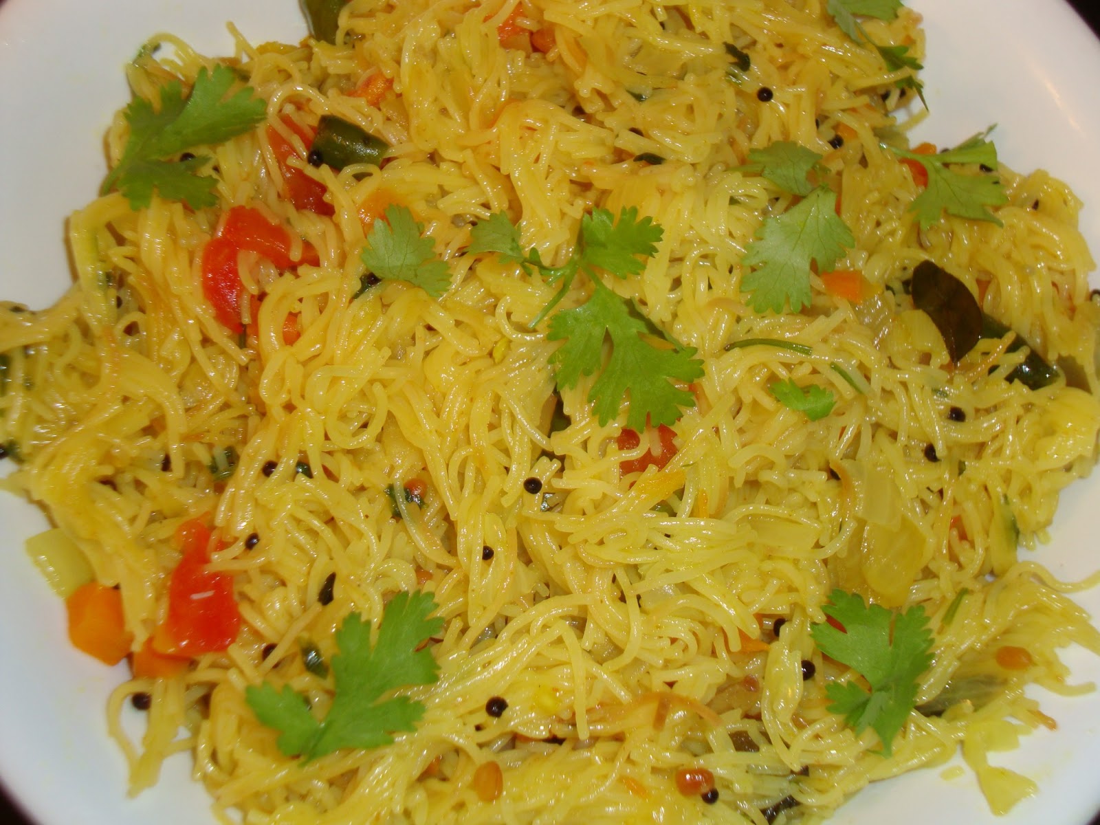 Poornima's Cook Book: Vermicelli / Semiya Upma
