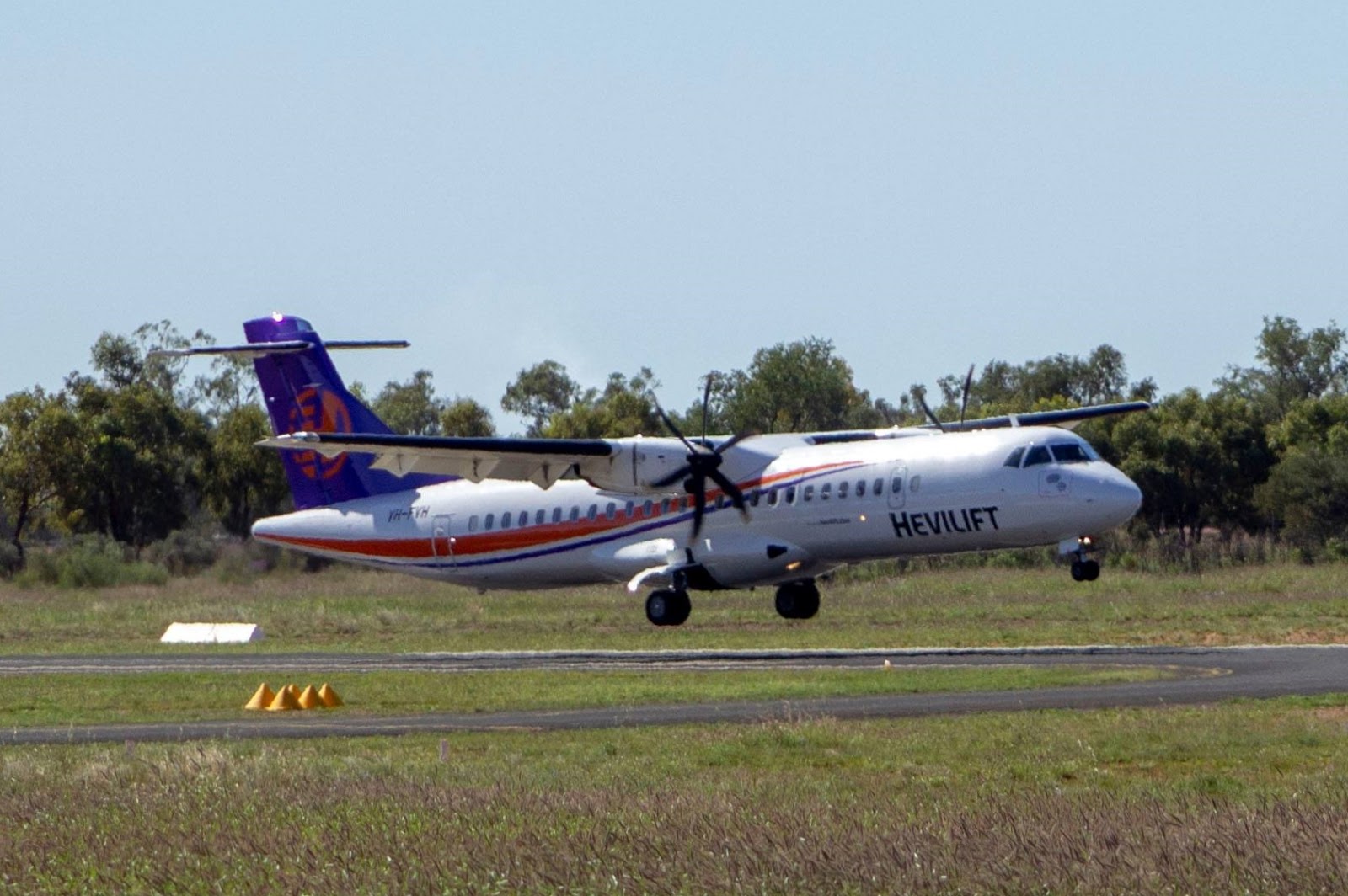 Central Queensland Plane Spotting: Hevilift Australia (Fixed Wing ...