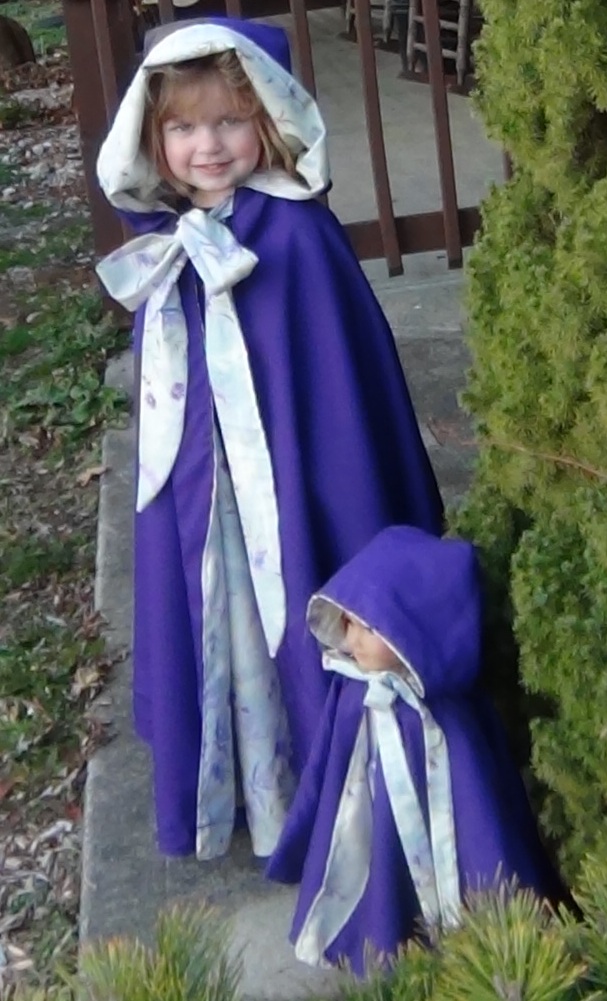 carolynscanvas.com: Hooded Girl's Cape Pattern from HANNAH'S CLOSET