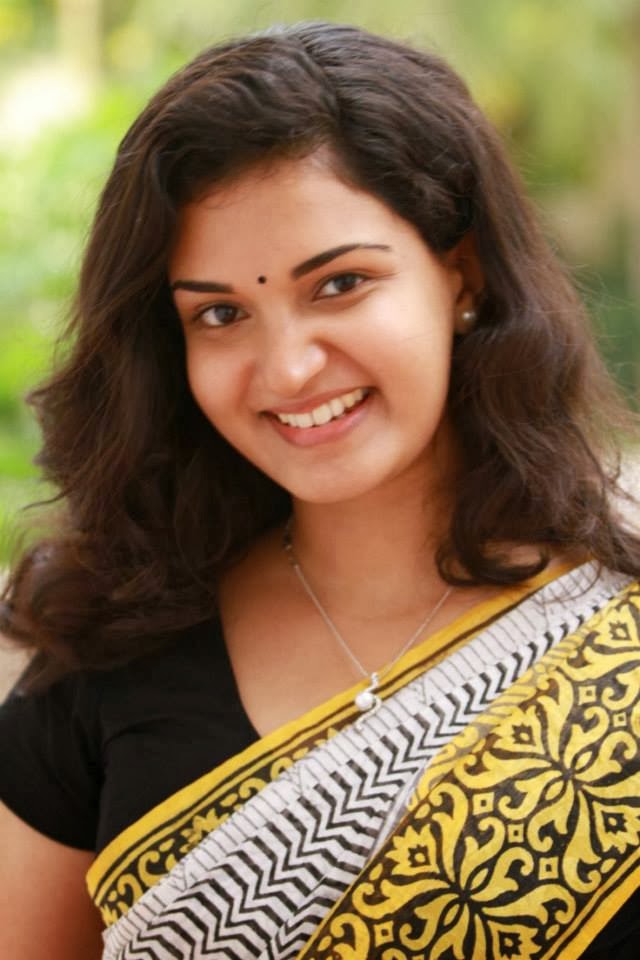 Top 30 Amazing Honey Rose Actress Hot Photos Wallpapers Pics Image ...