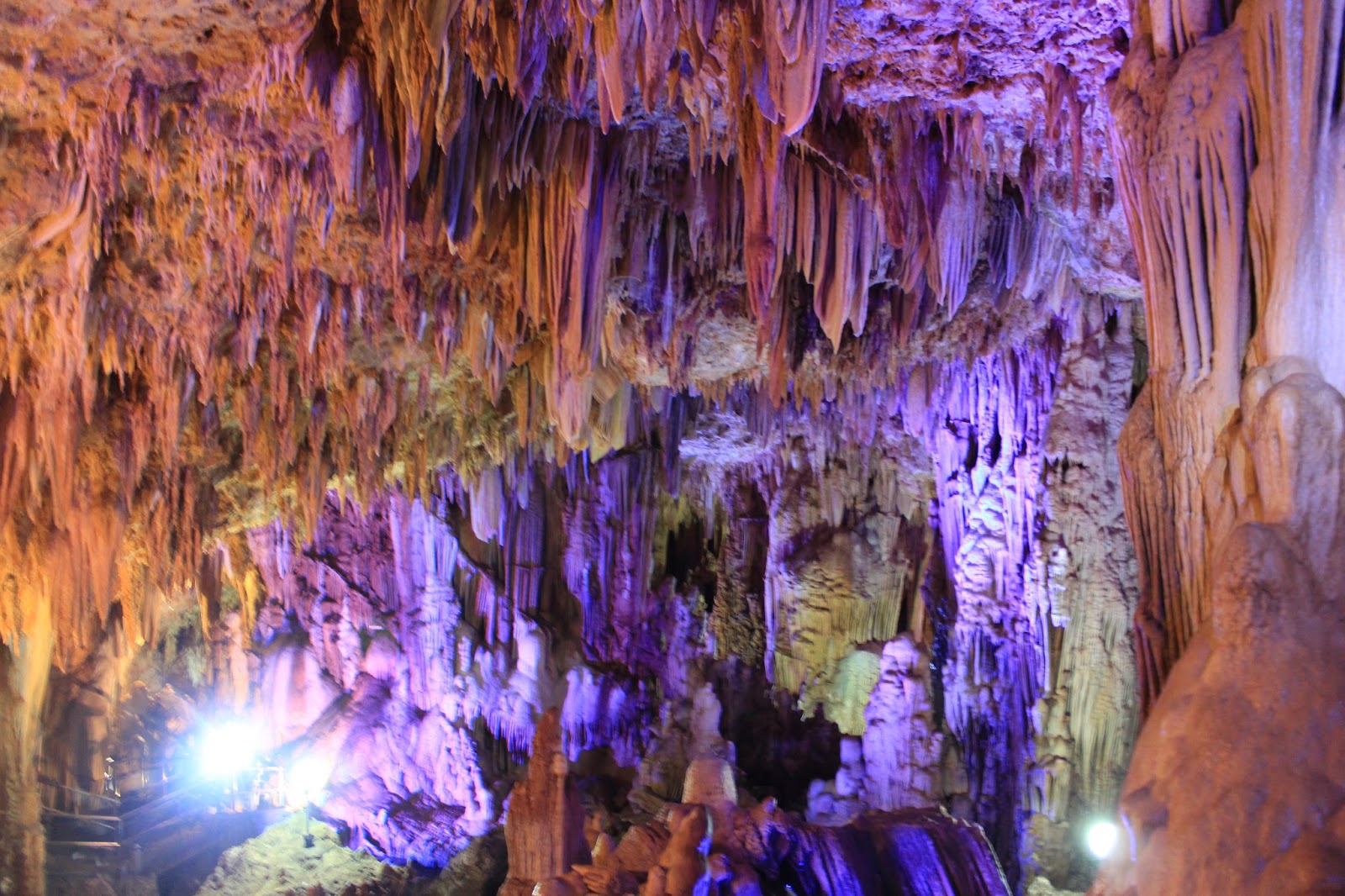 SETAPAK KECIL: Goa Gong - Extremely Beauty Of Pacitan