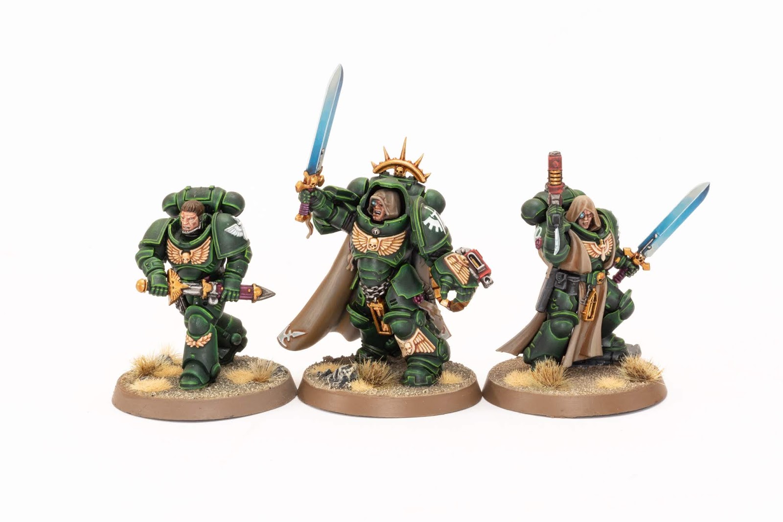 Showcase: Dark Angel Captain in Gravis Armour - Tale of Painters