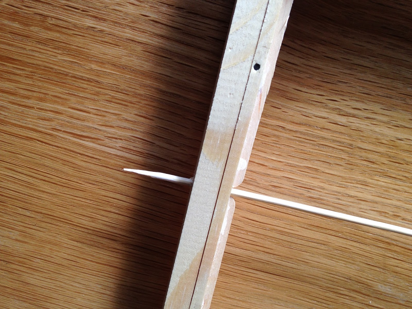 TrogTrogBee: Foundationless frames