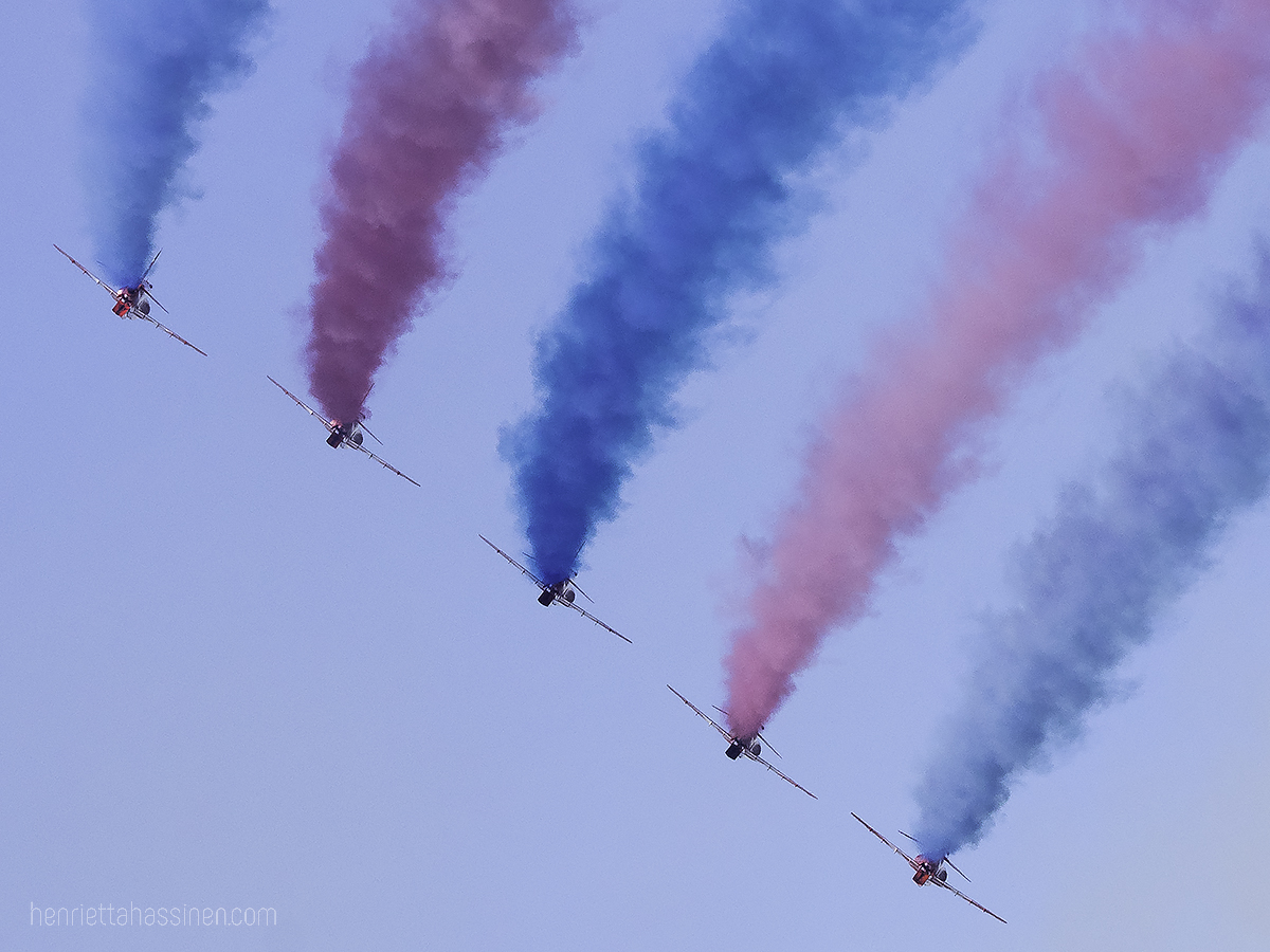 Royal Air Force Aerobatic Team, the Red Arrows