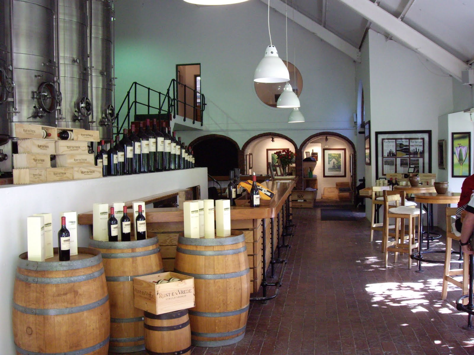 Wineries in the Western Cape: Rust En Vrede - Stellenbosch