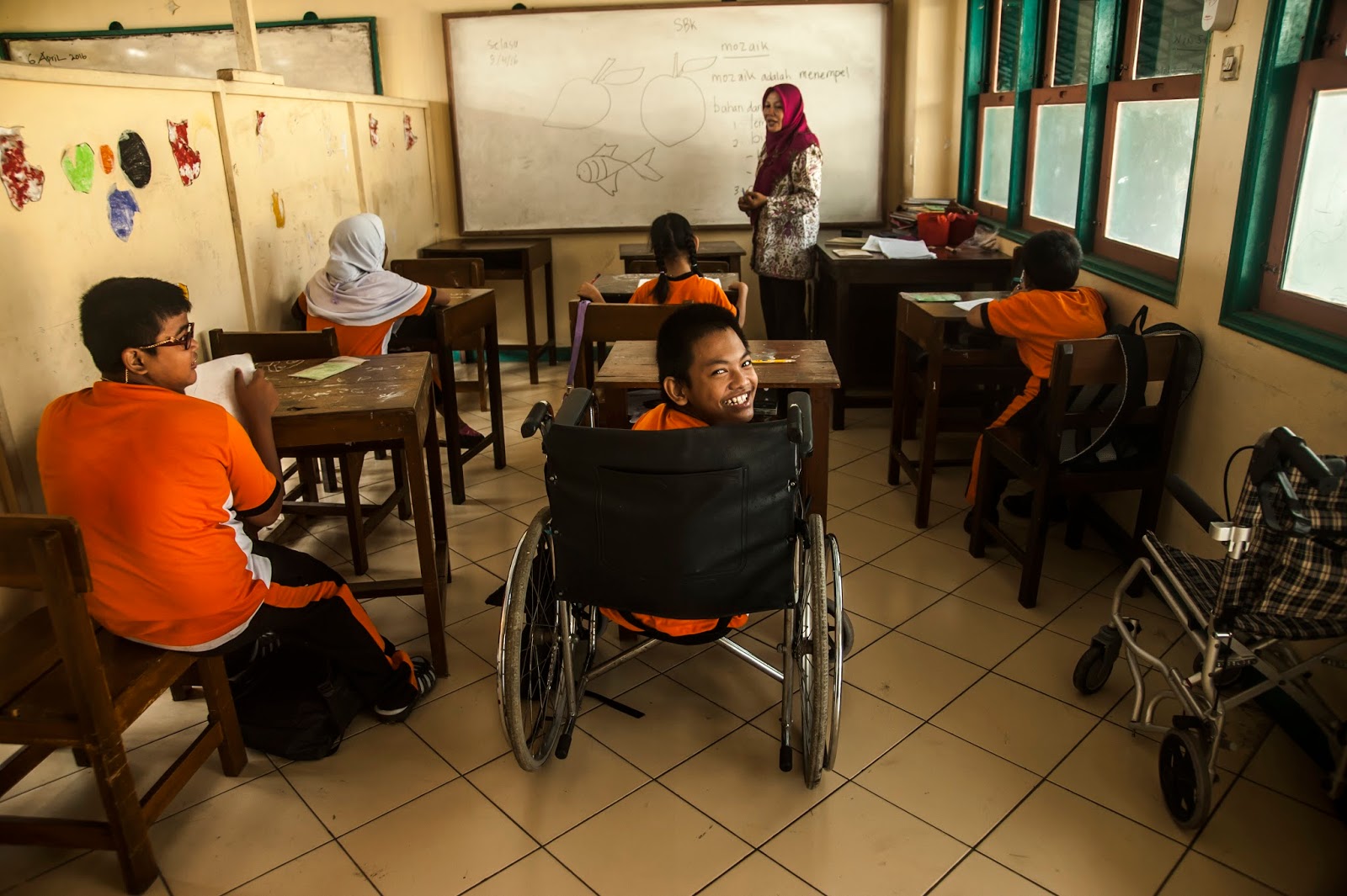 SCHOOL FOR PHYSICALLY DISABLED CHILDERN - PRADITA UTAMA SCHOOL FOR PHYSICALLY DISABLED CHILDERN - PRADITA UTAMA