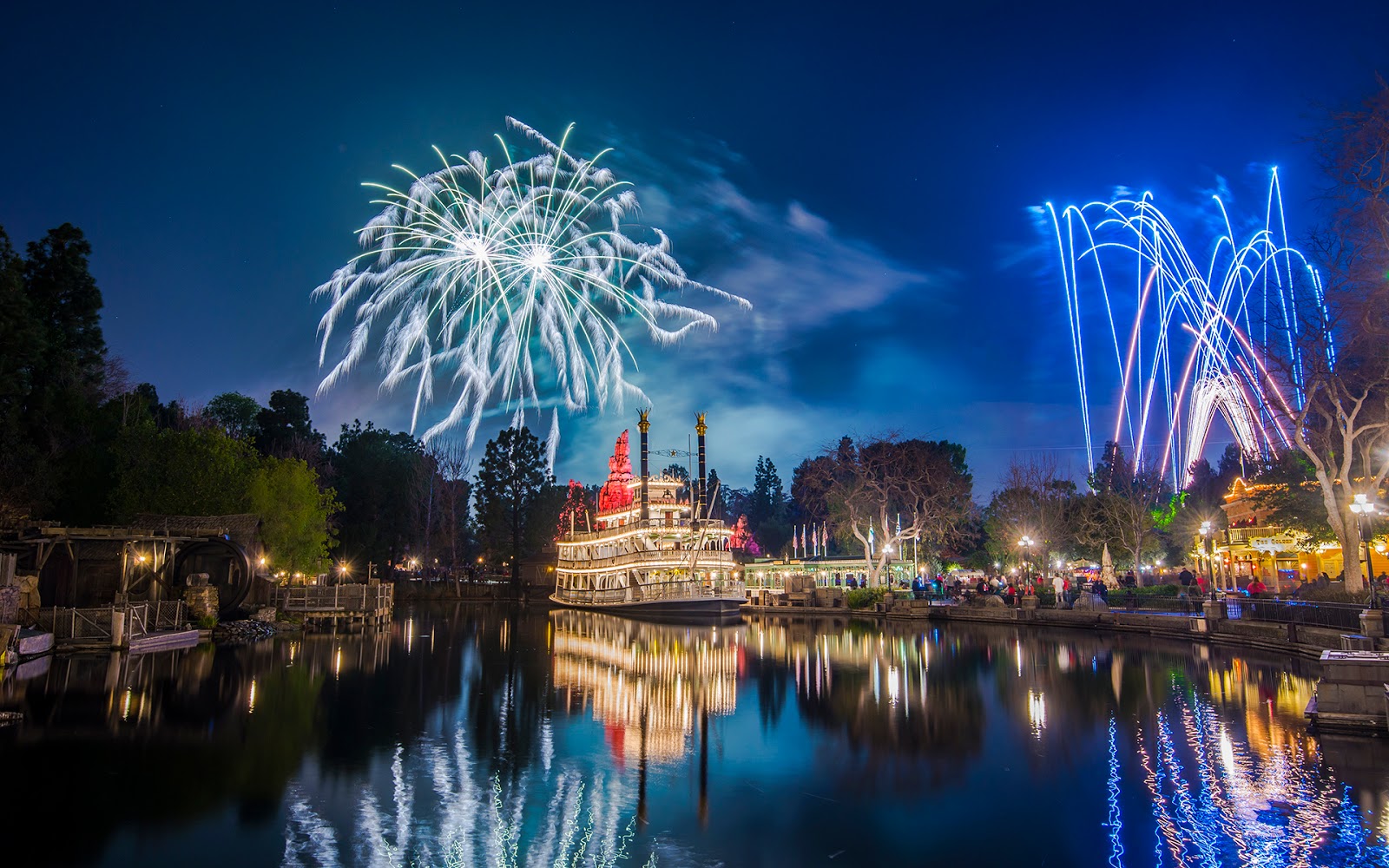 Fireworks Over the River II