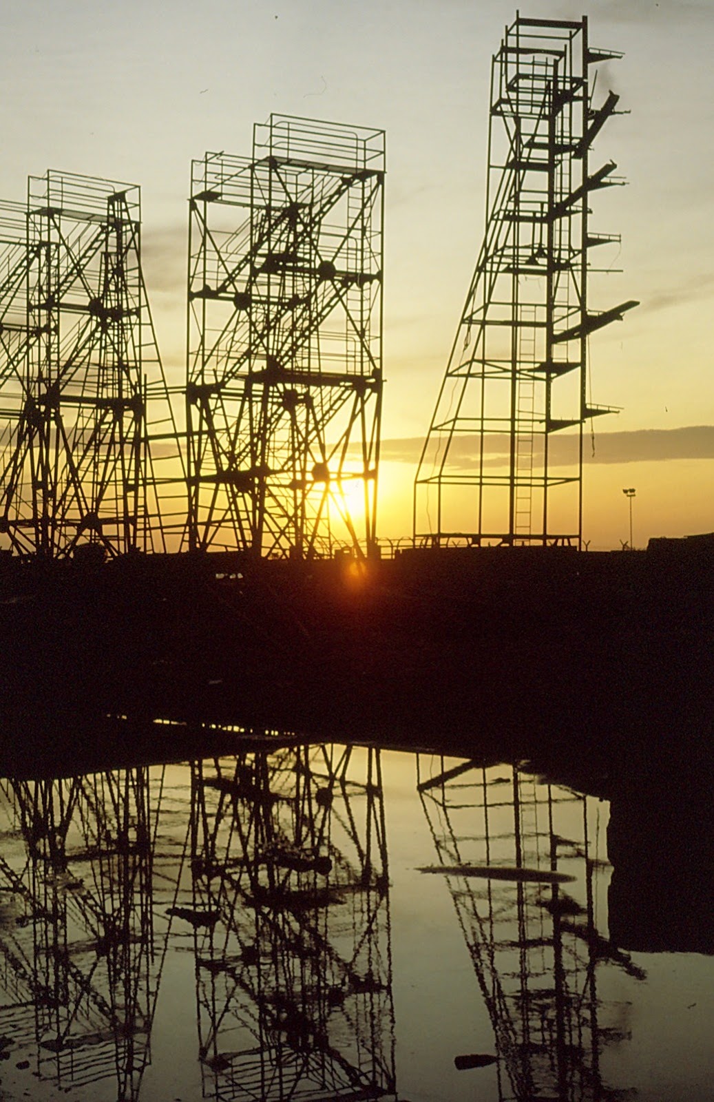 'ZIEN EN WETEN': NISO M.S. SHELL TANKERS B.V. ( DEEL 5 )