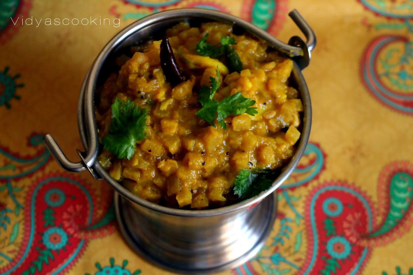 Basics of Indian Cooking: How to Clean Banana Stem (Vazhaithandu/ Arati ...