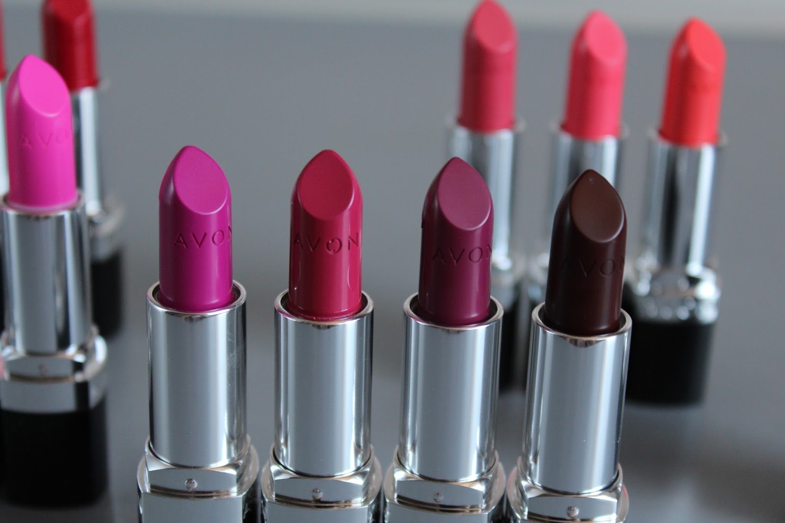 AVON Ultra Colour Bold ruževi - sve nijanse, recenzija i swatchevi ...