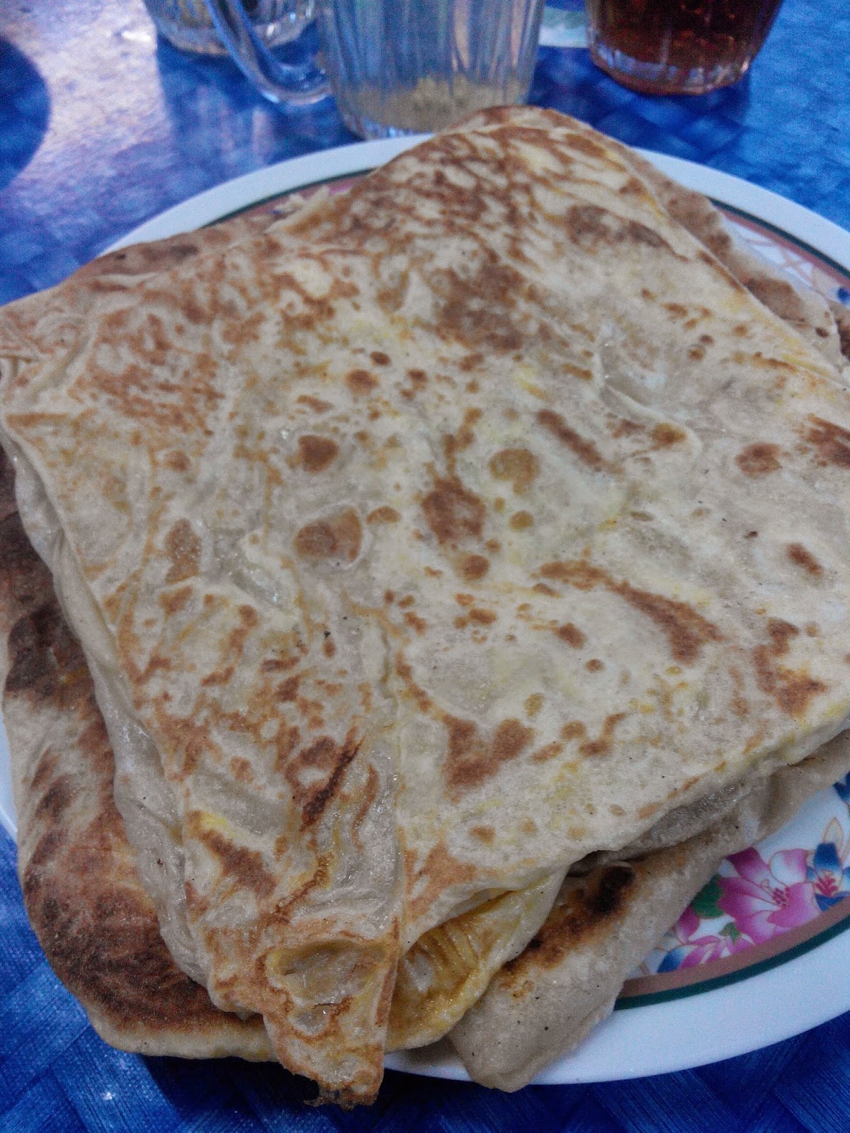 ~::Bila Aku Bercerita::~: ~Roti Terbang Dan Asam Pedas~